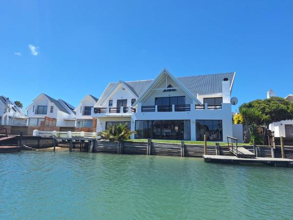 St Francis Bay House On The Canal - Saint Francis Bay