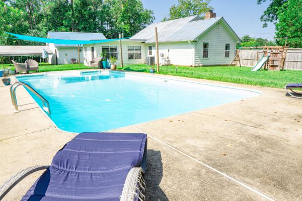 3br Country Retreat With Pool, Gazebo And Play - White River, Crestview