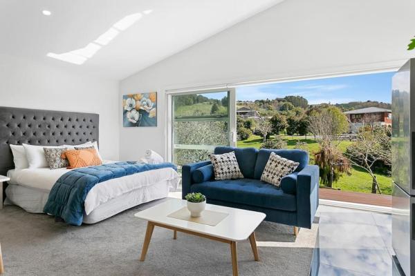 Adorable One Bedroom - Idyllic Romantic Getaway In Great Location - Lake Taupo