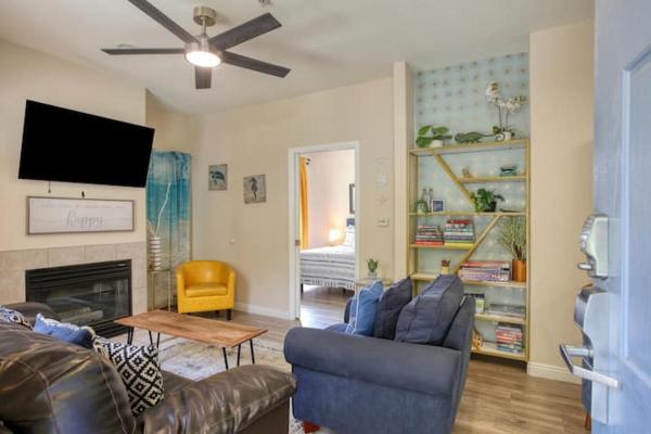 The Groovy Sandpad - Pismo Beach, CA