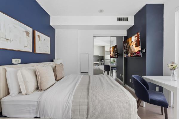 Chic Downtown To Studio Near Entertainment Dist - Mississauga