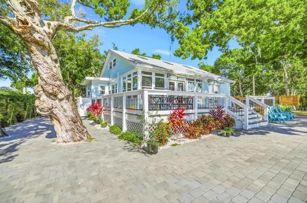 Waterfront Retreat Events Dock - St. Augustine, FL