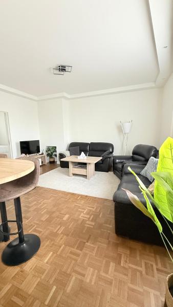 Arm Apart - Schaerbeek