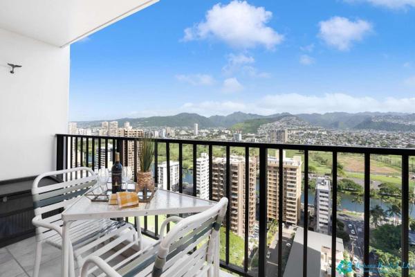 Waikiki Banyan #2513 - T2 - Honolulu