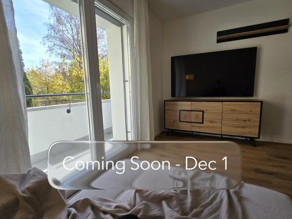 Urban Comfort, Zurich Airport - By River Glatt - Zürich