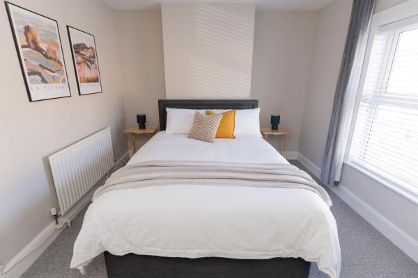 Modern 3 Bedroom House In Rugby Town Centre, Super Fast Wifi - Rugby