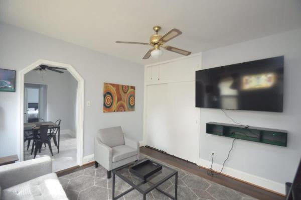 Cozy King Bed, Parking, Laundry, Bbq, Ru, Rwj - New Brunswick, NJ