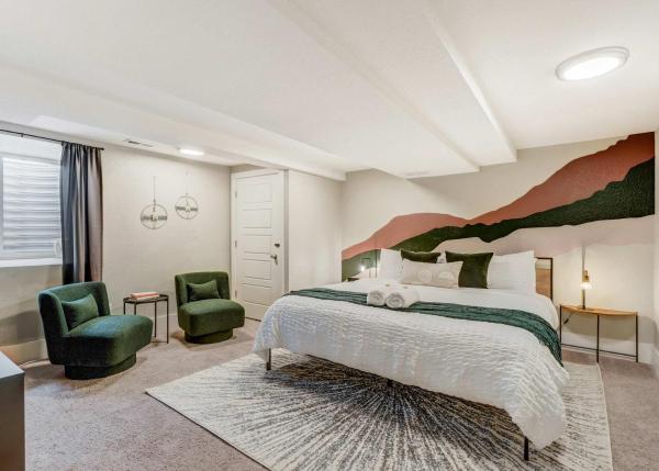 Institute Den Downtown Modern Basement Suite - 콜로라도스프링스