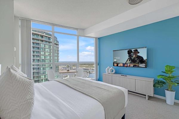Stylish Downtown Studio Steps From The Cn Tower - Toronto, ON