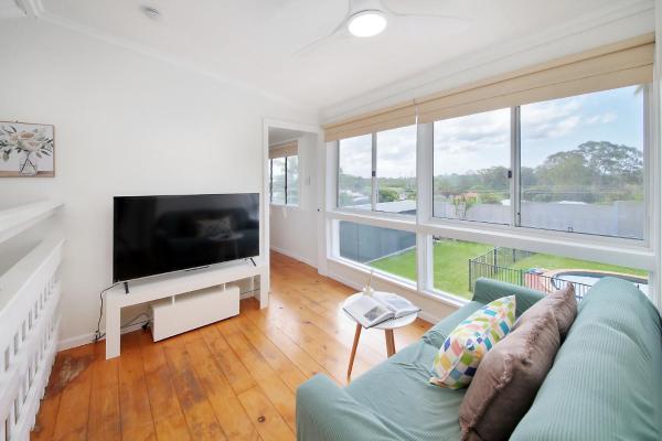 Wynnum Coastal Cottage - Brisbane