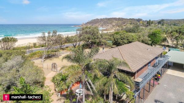 Art House - 2 Bedroom - Mimosa Rock