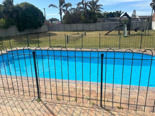 Large 3 Bedroom House, Close To Mall & Beach - Cape Town