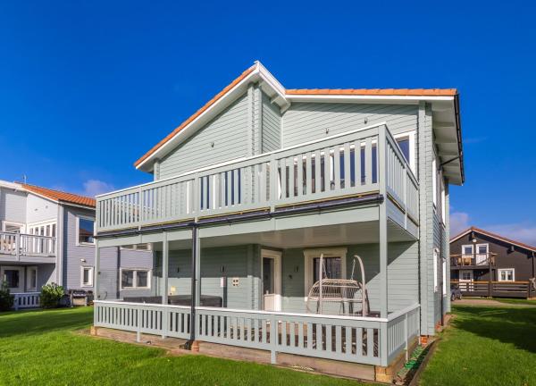 Luxury Stargaze Lodge, Fritton + Hot Tub - Great Yarmouth