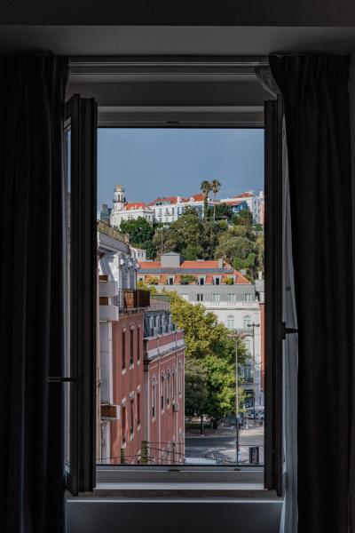 Glória Suites Hotel By Succeed - Almada