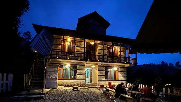 Oreos Cafe And Stay Shangarh - Himachal Pradesh