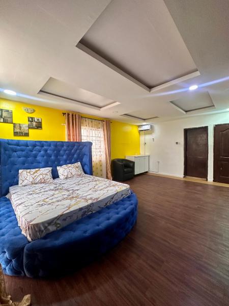 The Hinsley Apartment 1 - Nigeria
