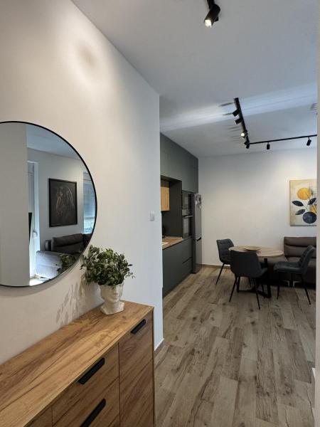 Green Apartment With Parking - Újvidék