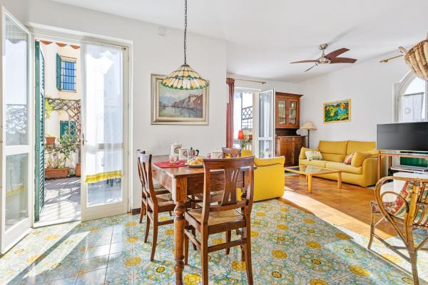 Hostdomus - Villa Viola Terrace Suite Free Parking - Finale Ligure