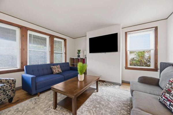 Cozy 1br King - Near City Airport - Sewickley, PA