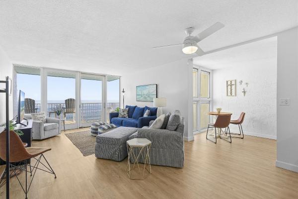 Smyrna Beach Club 815b - New Smyrna Beach, FL