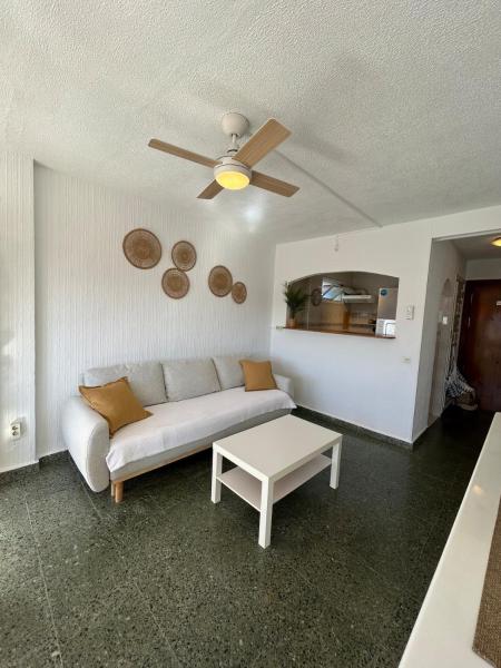 Sea & Mountain View Apartment In Benalmádena - Benalmádena