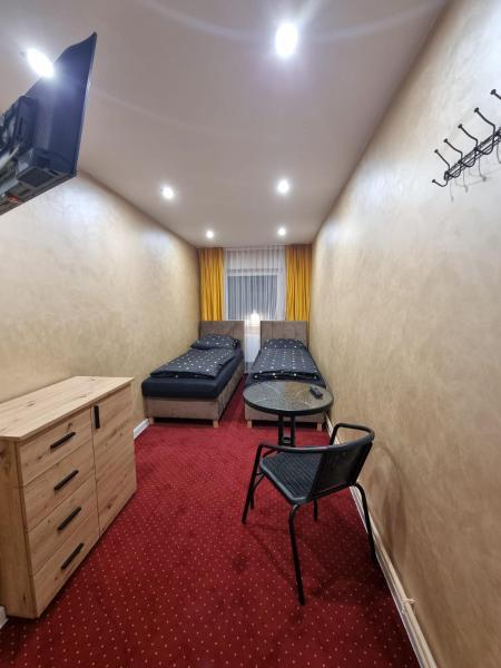 Stary Pgr Rooms & Hostel - Pologne