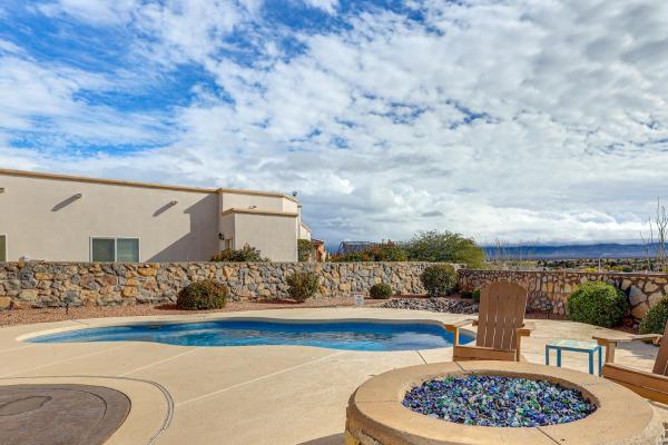 Las Cruces Home With Mountain Views And Private Pool! - 拉斯克魯塞斯