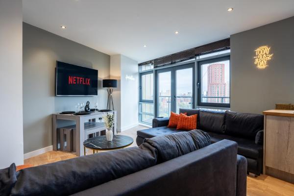 2br City Flat - Sleeps 8 - Balcony With View - Leeds