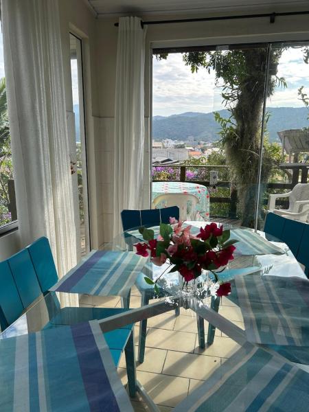 Casa De Praia Em Bombinhas Com Vista 3 Quartos - Bombinhas