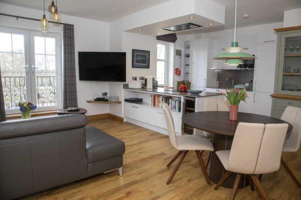 Royal Gardens Apartment 11 - Dornoch