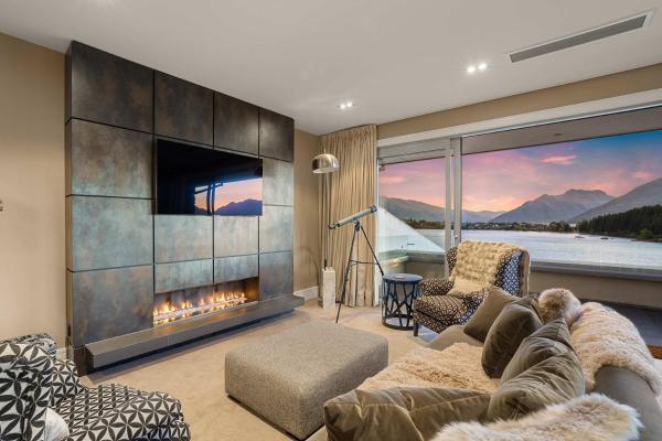 Lakes Edge Villa - Queenstown