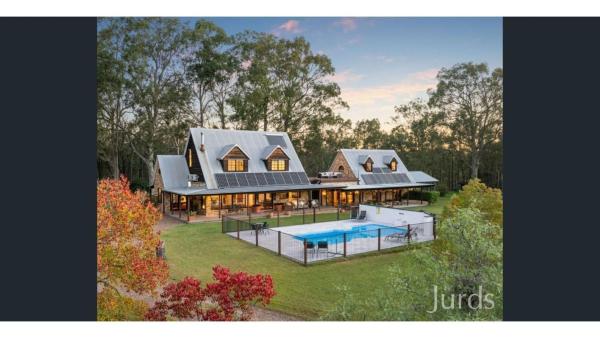 Standen Manor - Singleton