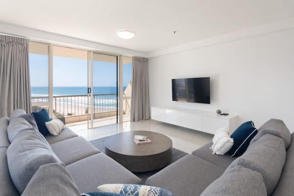 Allunga Stunning Beach Side Apartment - Surfers Paradise