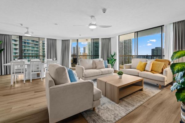 Spacious 3br With Corner Views In Surfers Paradise By Bb Stay - Gold Coast