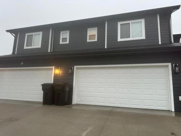 Luxurious Brand New Entire 3br And 2bath - North Dakota