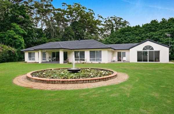 Hideaway With Us, On Tamborine Mountain - Canungra