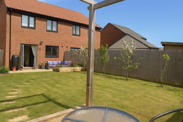 Exeter Modern 3-bed - Garden Escape - Parking - Exeter