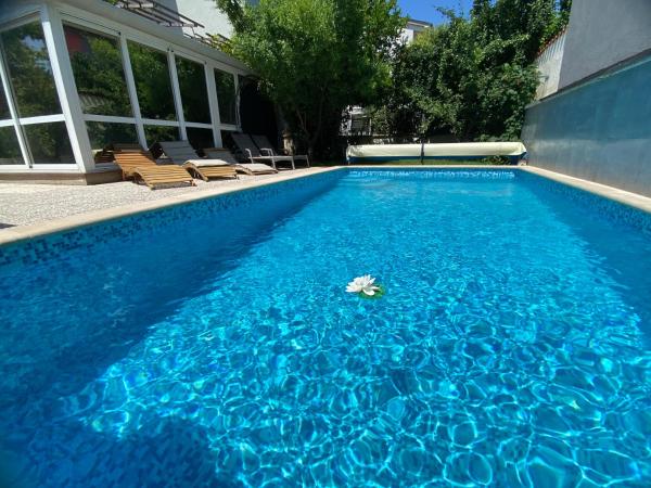 Villa Akebono With Pool & Free Private Parking - Pula