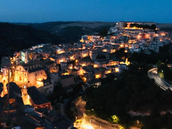 Accommodates 5 People Between Ibla And Ragusa - Ragusa