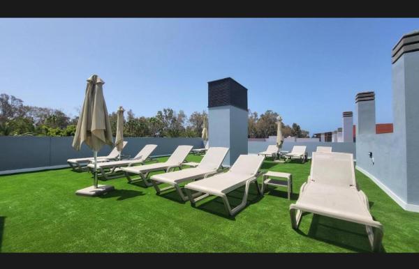 Sunset Silver - Luz, Calma Y Mar En Arguineguín - Gran Canaria