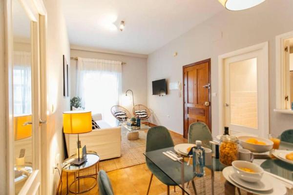 Bright Apt Full Of Light Near El Divino Salvador - Seville