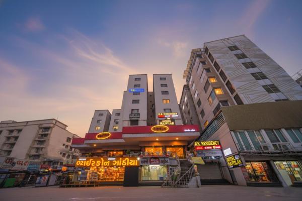 Fabhotel Rajtilak - Ahmedabad