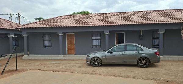 Magoveni Accommodation - Letsitele