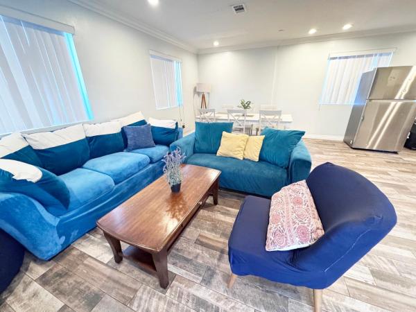 5 Br Home Near Usc - Perfect Location - Koreatown - Los Angeles