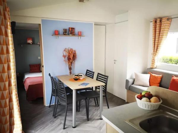 Bungalow Accueillant à Veuzain-sur-loire Avec Piscine - Blois