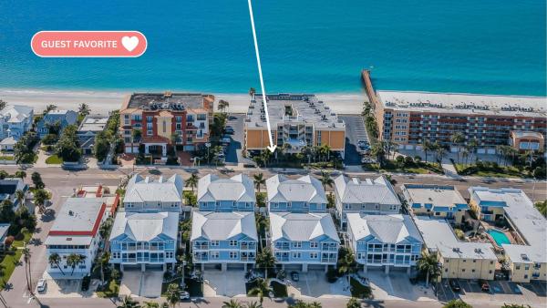 The Tides Beach House - Treasure Island, FL