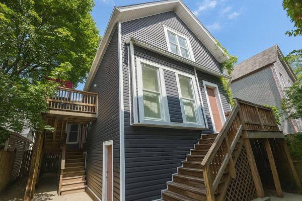 Cute And Spacious Wrigleyville Apt - Private Deck - North Park - Chicago