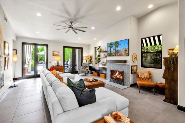 Crown Jewel Of El Paseo With Private Pool & Spa - Palm Desert, CA