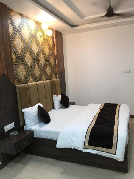 Hotel The Triron Grand Igi Airport - New Delhi