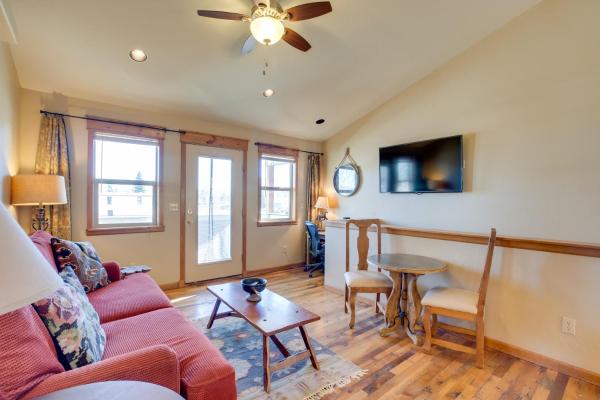 3 Blocks To Main St Cozy Gunnison Retreat! - Gunnison, CO